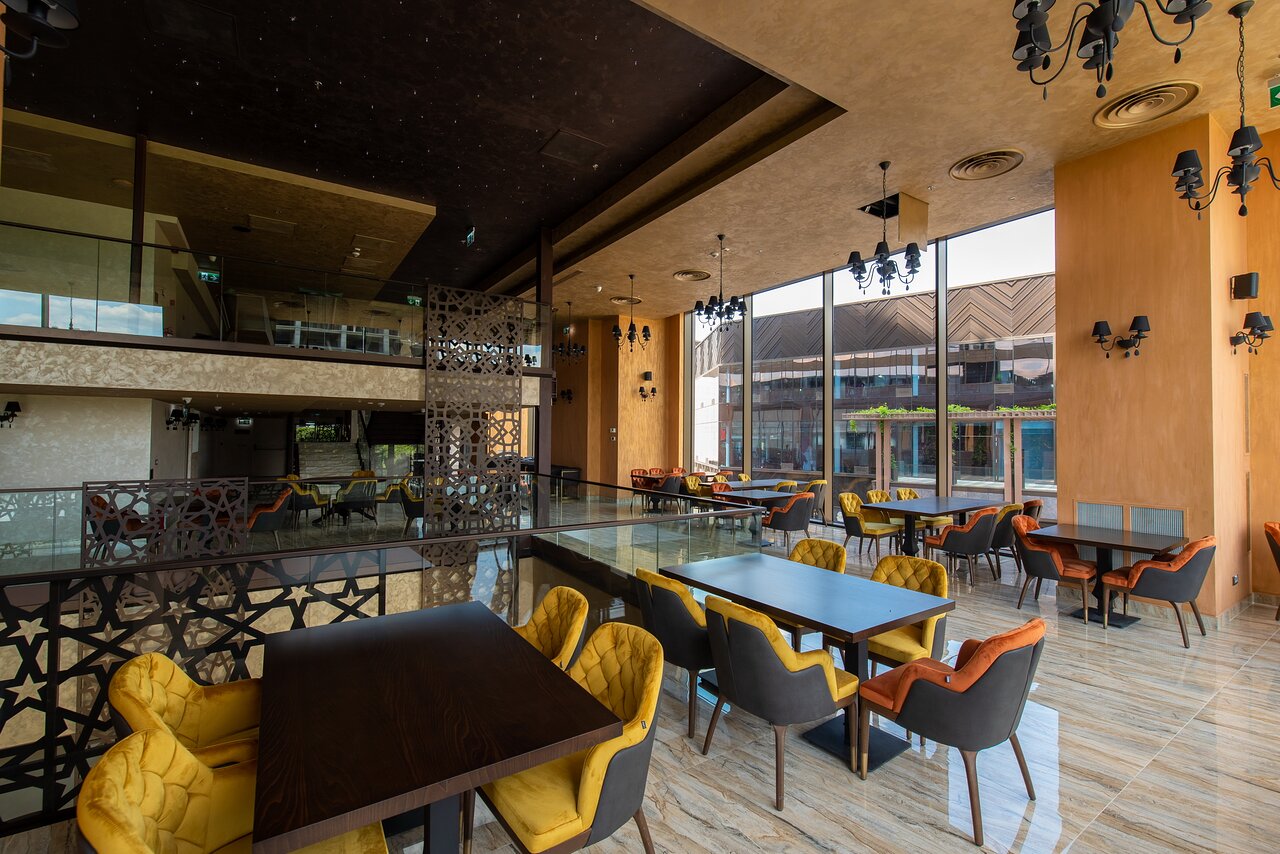 Fenice Palas - Timisoara - Rezervări online prin Bookingham